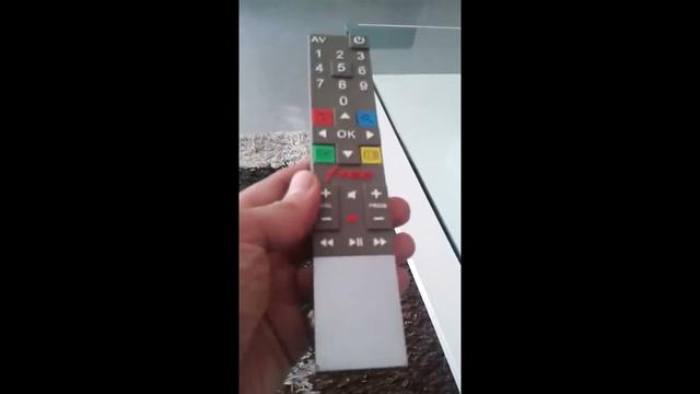 How to Locate the Code for Your Freebox Remote Control